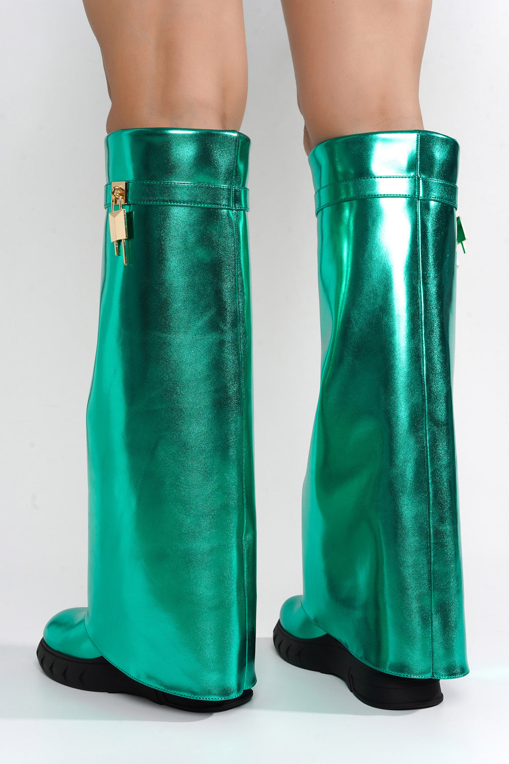 Darin Round Toe Knee-High Platform Boots – Cape Robbin